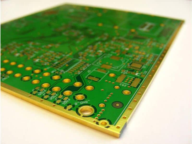 PCB电路板周围那一圈过孔或金属包边是做啥用的 - 吴川斌的博客